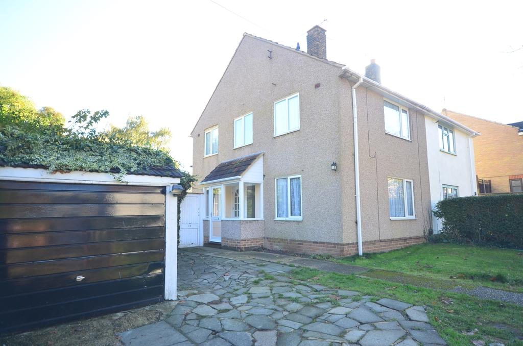 Charing Road Gillingham ME8 3 bed semi-detached house - £1,200 pcm (£ ...
