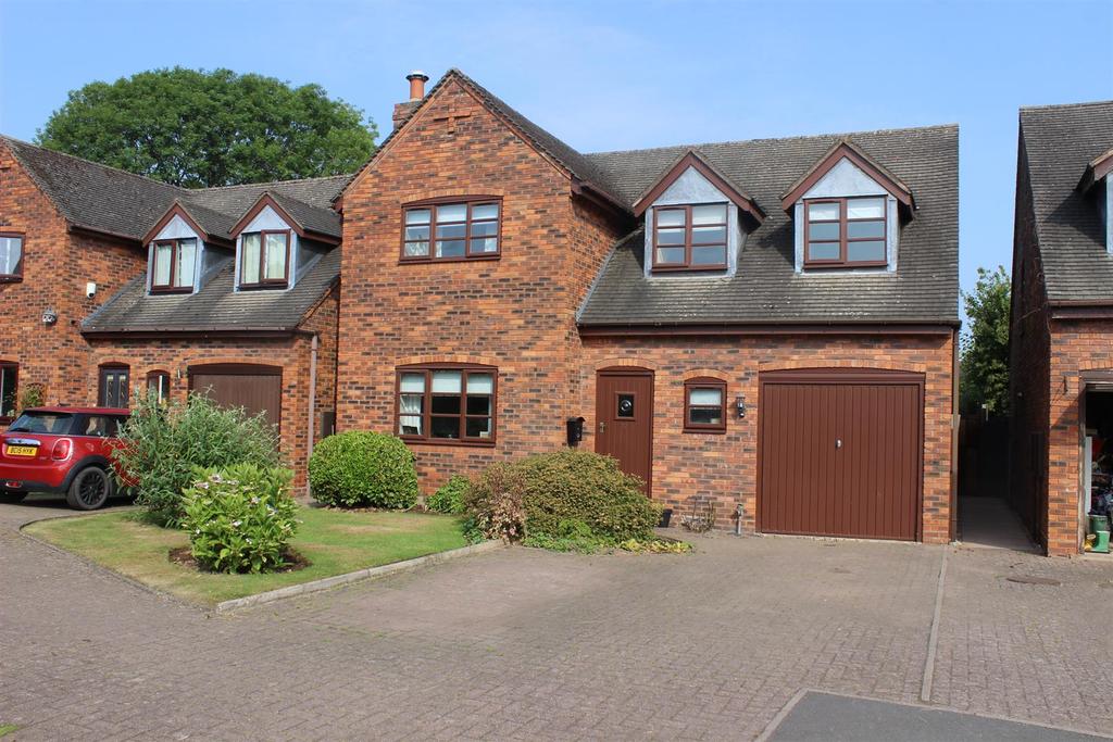 Yew Tree Court, Austrey, Atherstone 3 bed detached house - £365,000