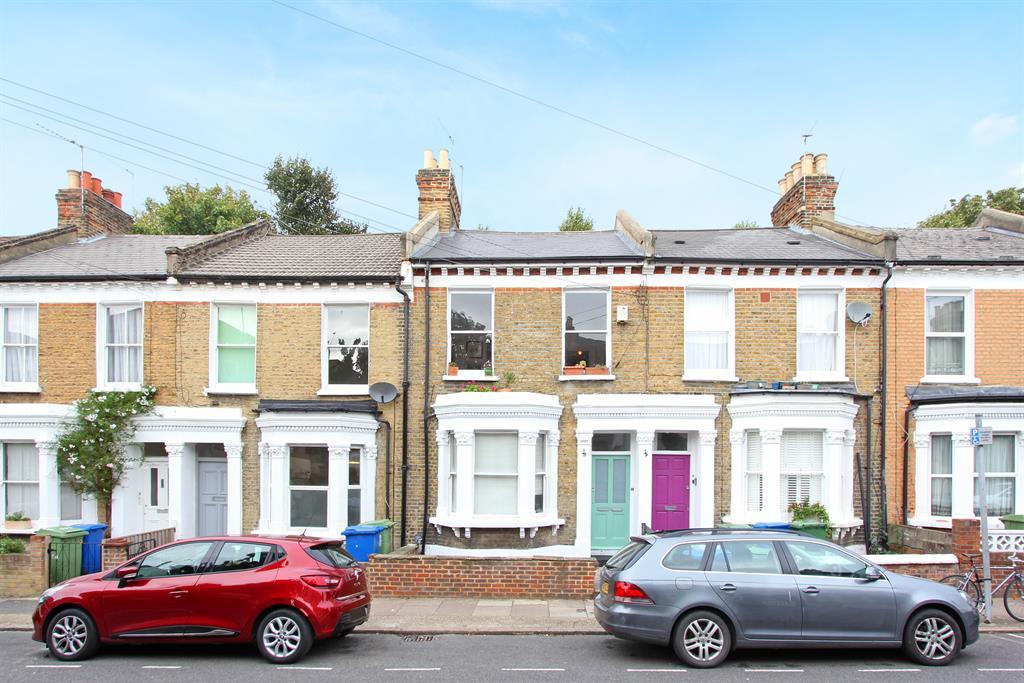 Linnell Road, London, SE5 8NJ 2 bed flat - £525,000