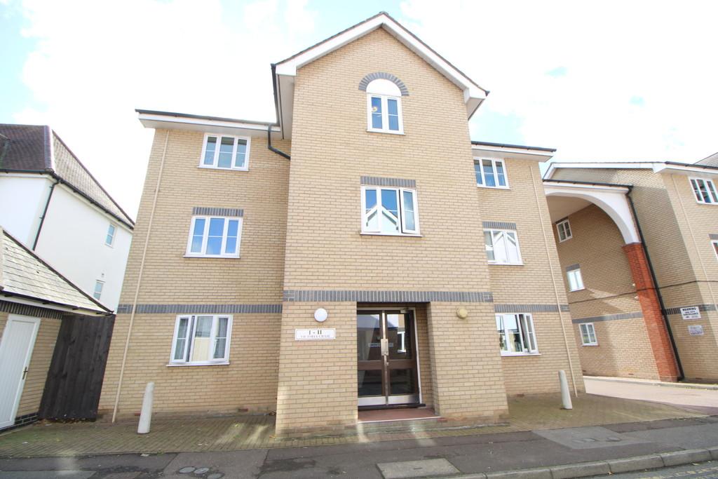 Victoria Chase, Colchester 2 bed apartment - £155,000