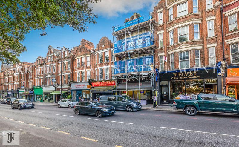 Archway Road, Highgate, London N6 Studio - £950 pcm (£219 pw)