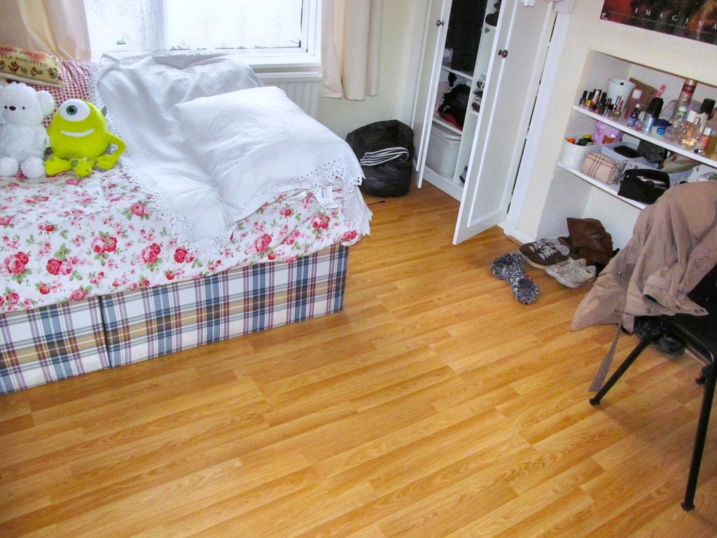 Addington Road, Reading RG1 4 bed semi-detached house to rent - £2,400 ...