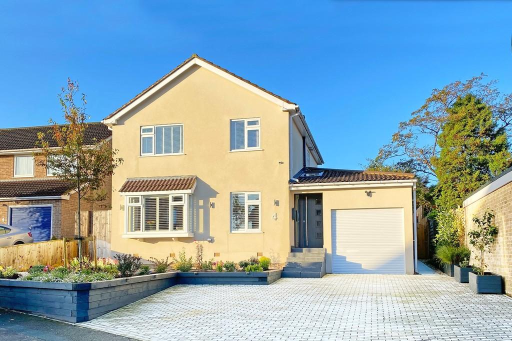 Hill Rise Close, Harrogate 4 bed detached house - £685,000