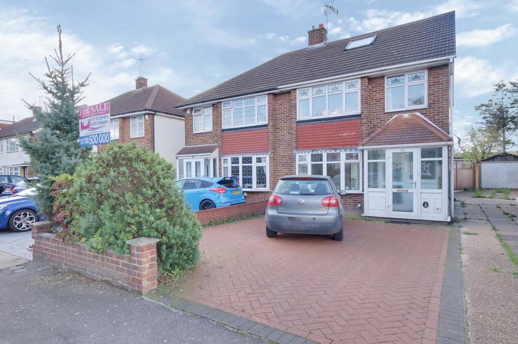 Thorogood Way, Rainham RM13 4 bed semi-detached house - £475,000