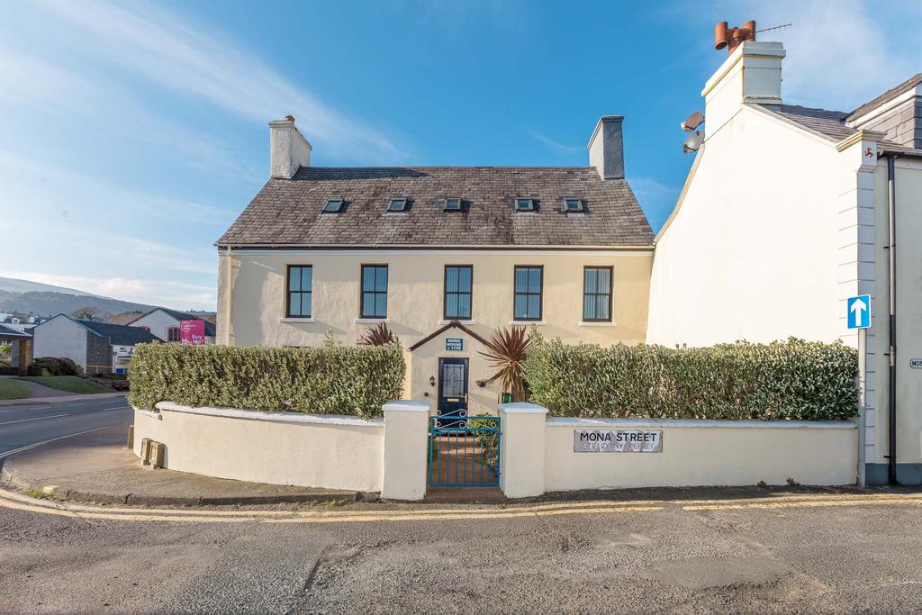 Mona House, 1 Mona Street, Ramsey 5 bed semi-detached house - £429,000