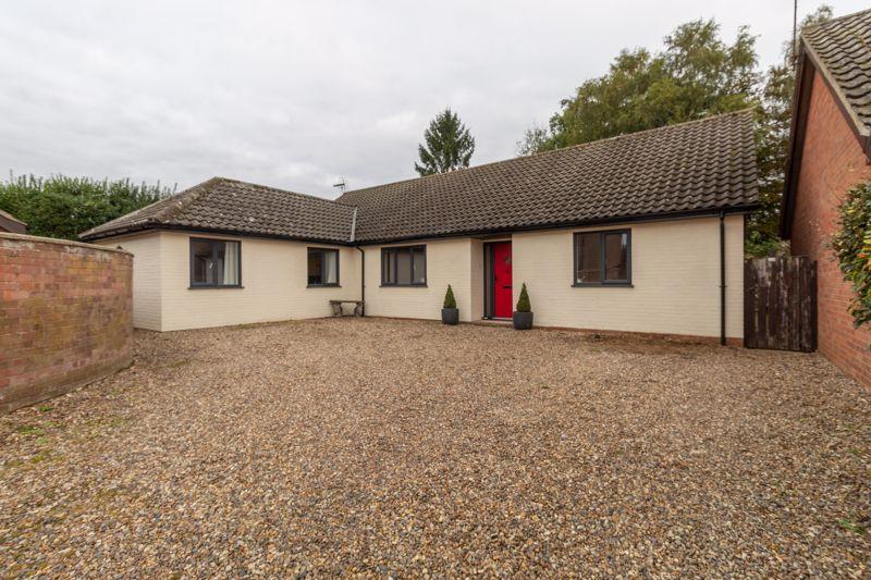 St. Faiths Close, Gt Witchingham... 3 bed detached bungalow - £350,000