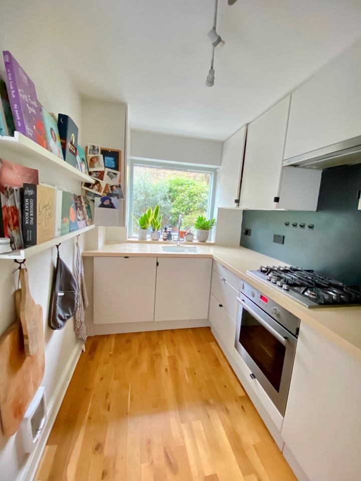 College Cross, Islington, Highbury &... 2 bed maisonette - £2,947 pcm ...