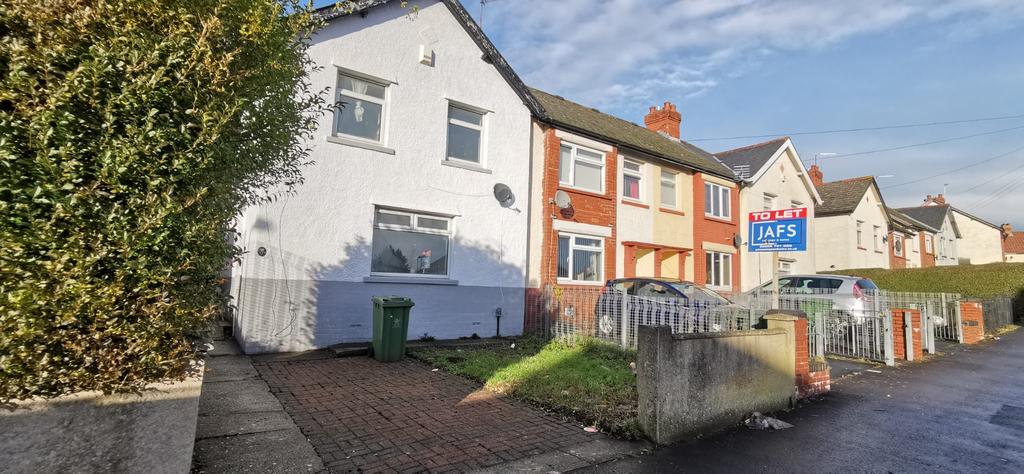 Snowden Road, Cardiff CF5 3 bed semi-detached house - £950 pcm (£219 pw)