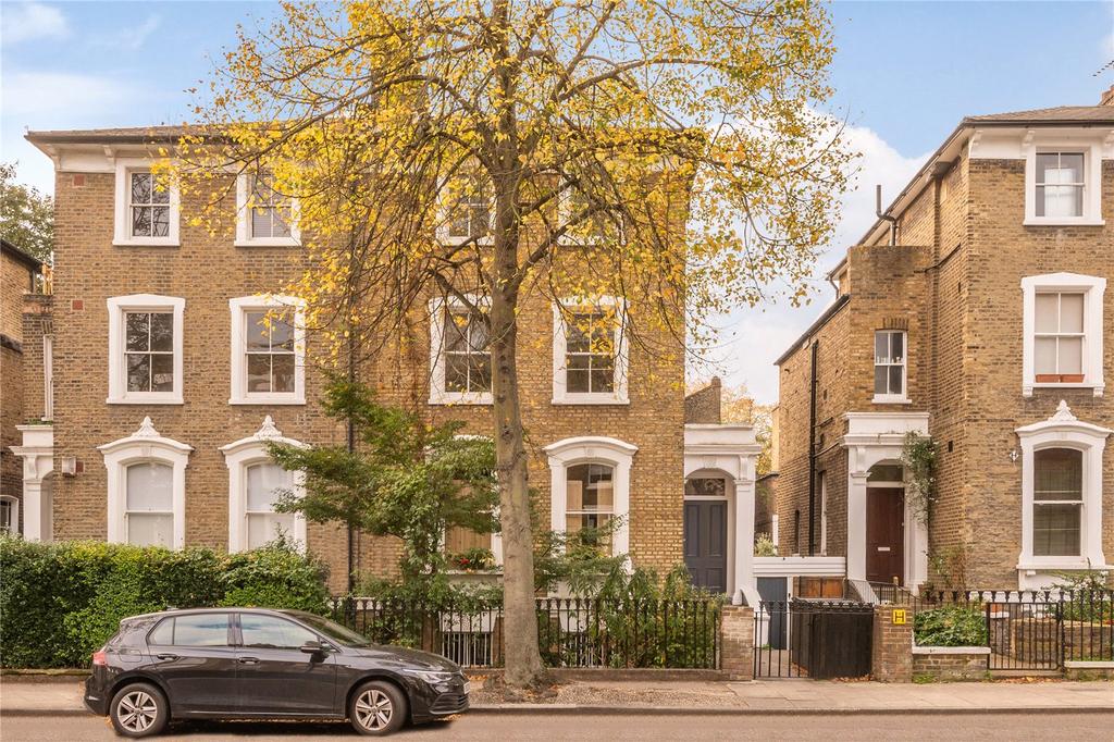 Englefield Road, London 2 bed flat - £850,000