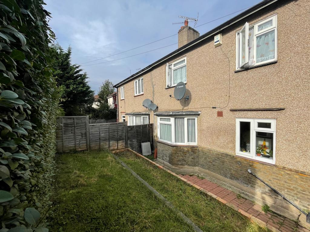 St. Alfege Road, Charlton, London, SE7 3 bed semi-detached house - £ ...