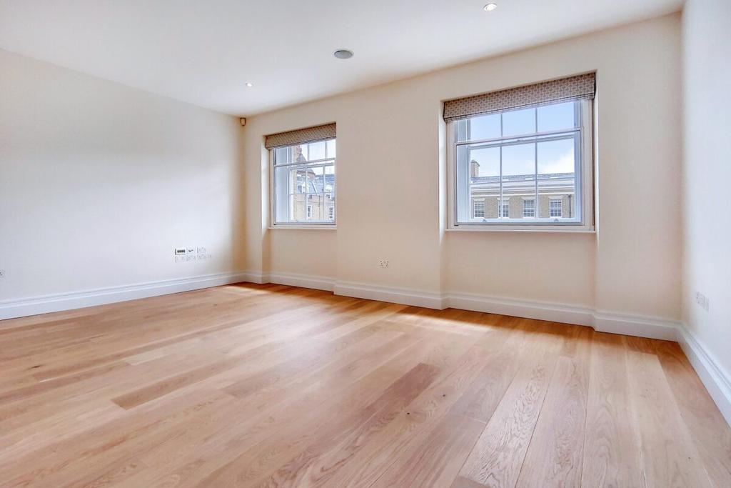 Cavalry Square Chelsea SW3 1 bed apartment - £3,250 pcm (£750 pw)