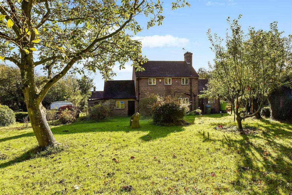 Crossbush 3 bed detached house - £700,000
