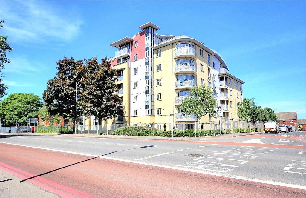 Kings Road, Reading, RG1 2 bed apartment - £250,000