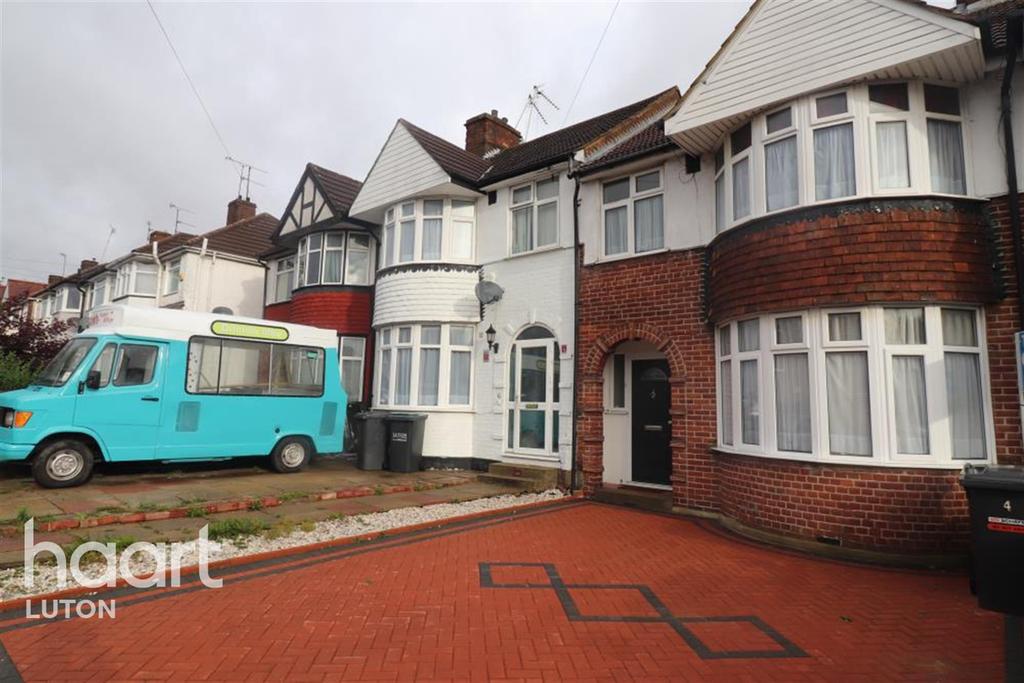 River Way, Leagrave 3 bed semi-detached house - £1,250 pcm (£288 pw)