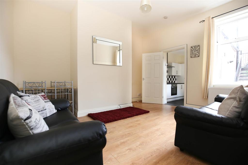 Trewhitt Road, Heaton, Newcastle Upon... 2 bed flat - £720 pcm (£166 pw)