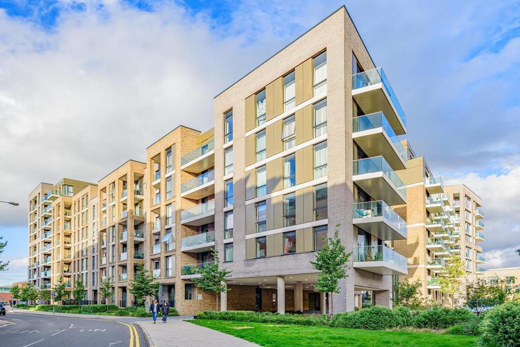 Queenshurst Square, Kingston, KT2 1 bed flat - £525,000