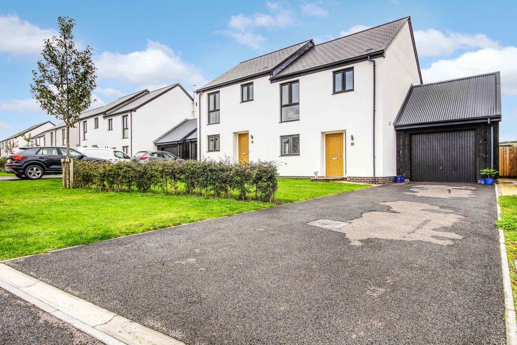 Harford Way, Landkey, Barnstaple EX32... 3 bed semi-detached house - £ ...