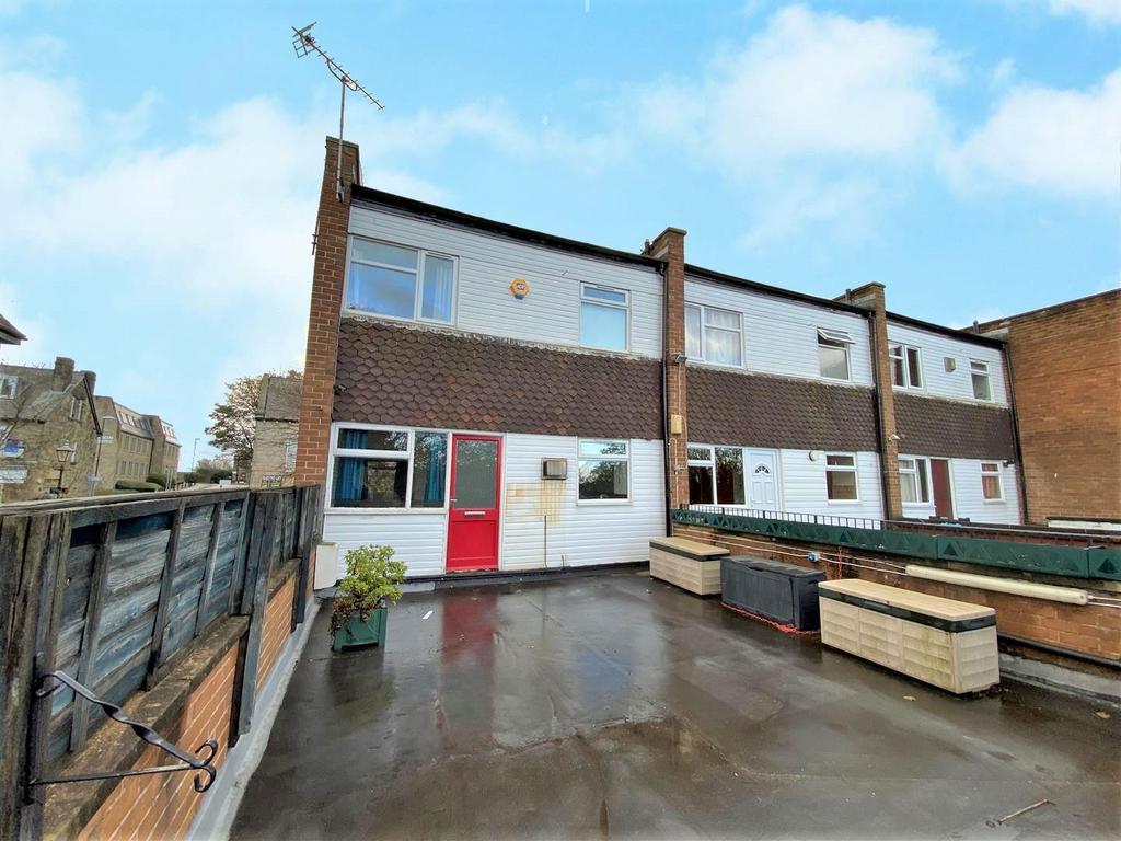 Town Street, Horsforth, Leeds 2 bed apartment - £800 pcm (£185 pw)