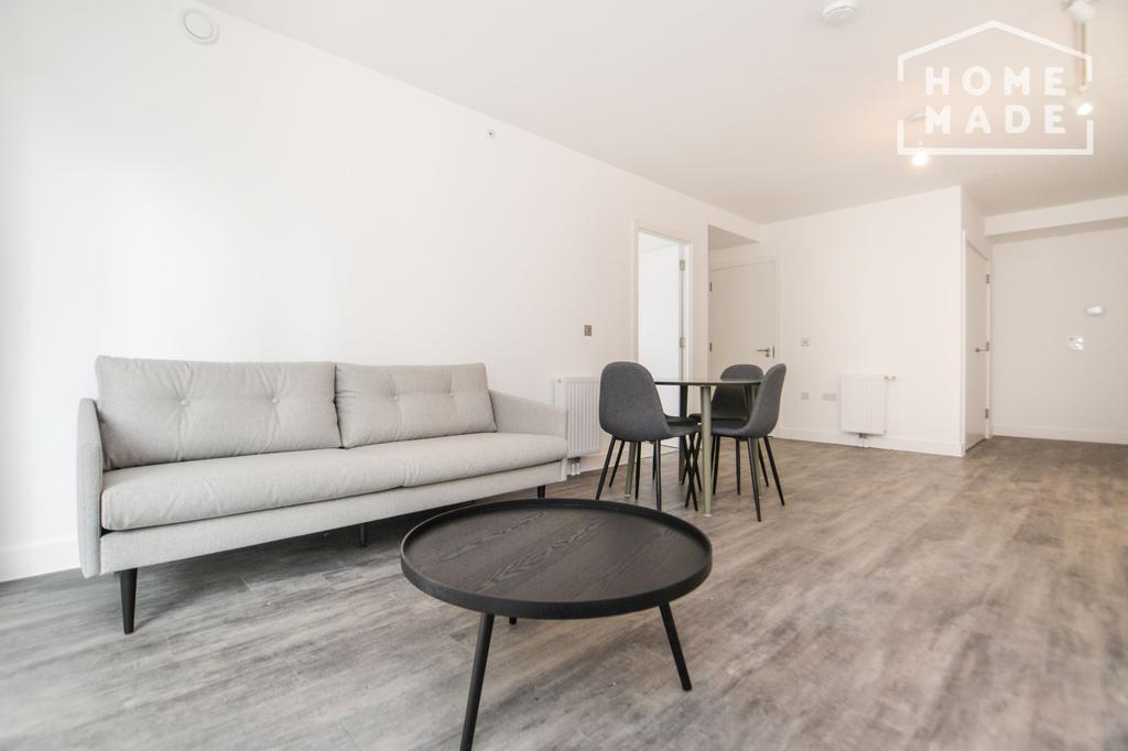 Millet Place, Royal Docks, E16 1 bed flat - £1,734 pcm (£400 pw)