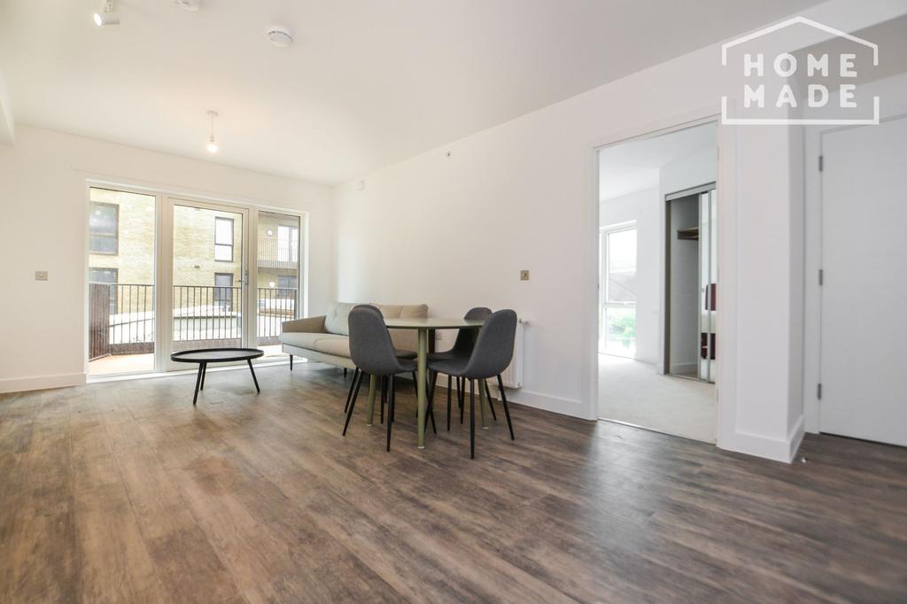 Millet Place, Royal Docks, E16 1 bed flat - £1,734 pcm (£400 pw)