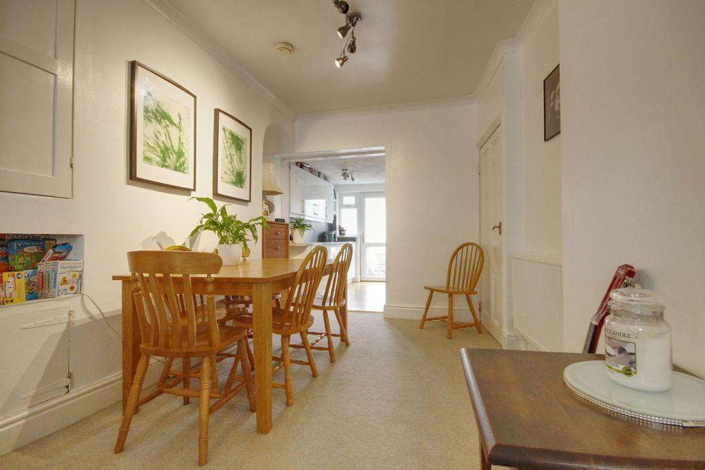Lower Gaydon Street, Barnstaple EX32 7DW 3 bed end of terrace house - £ ...