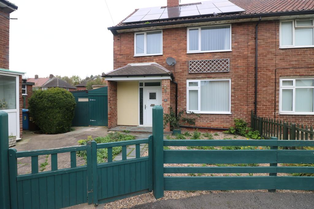 Parthian Road, Hull 3 bed semi-detached house - £695 pcm (£160 pw)