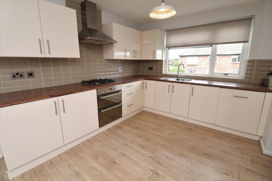 Springfield Mount, Horsforth, Leeds... 3 bed semi-detached house - £ ...