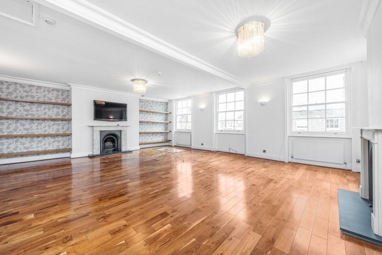 Harley Street London W1G 3 bed apartment - £6,283 pcm (£1,450 pw)