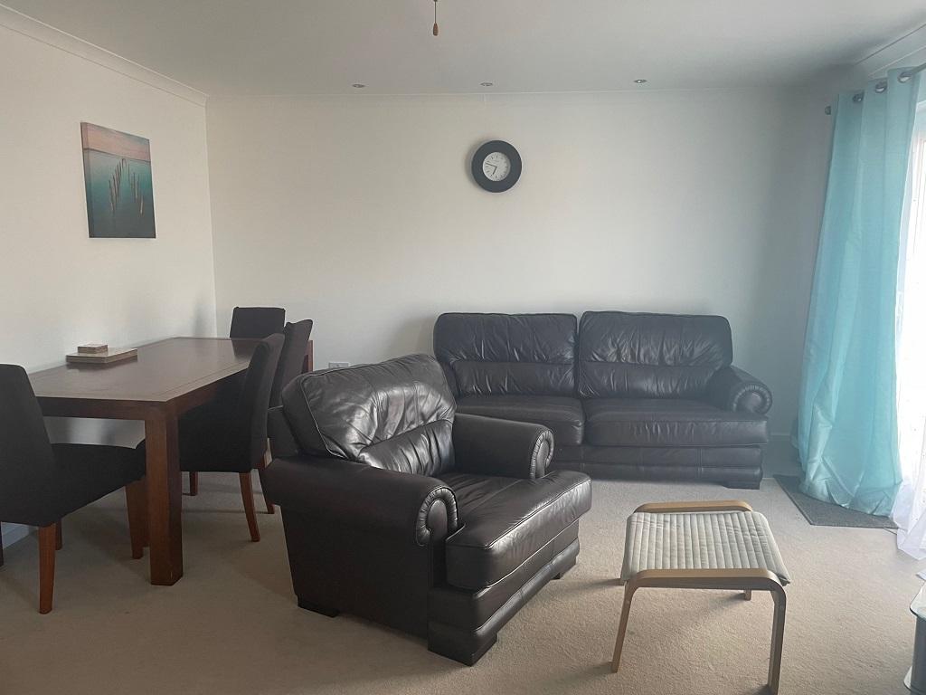 Cwrt Afon Lliedi, Millenium Quay 2 bed house - £675 pcm (£156 pw)