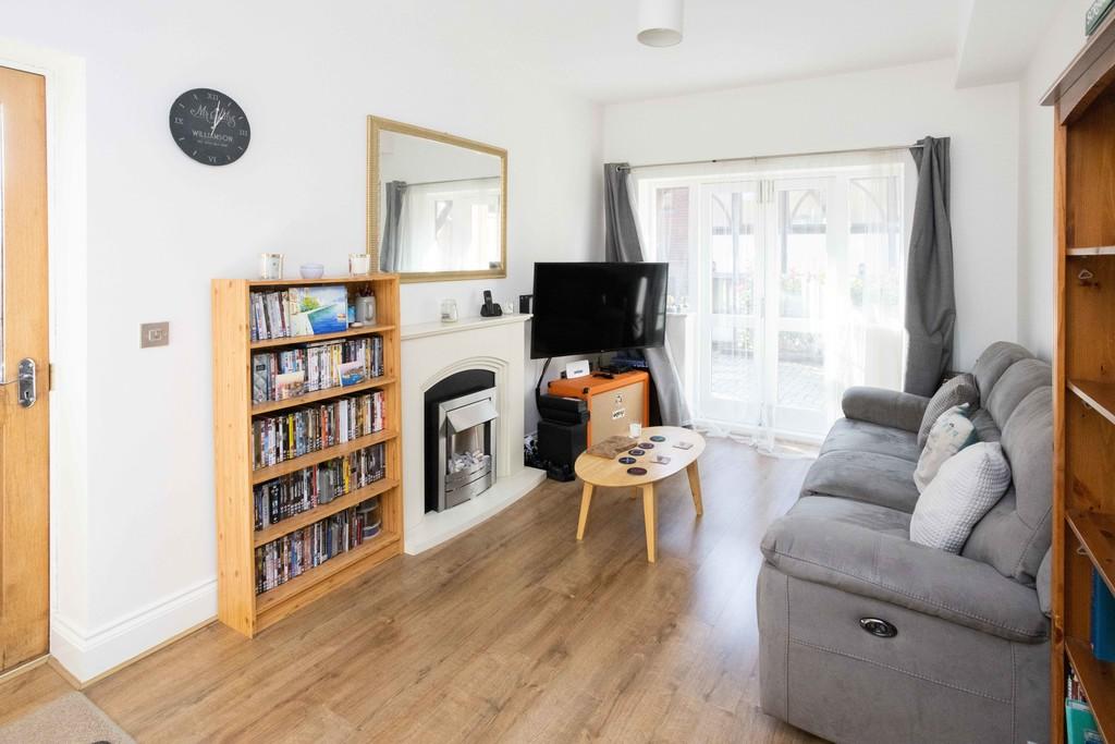 With Own Private Entrance in Hurst Green 2 bed ground floor flat - £200,000
