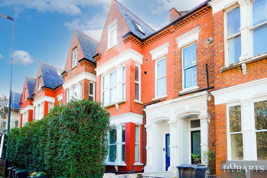 Archway Road, Highgate, London, N6 2 bed ground floor maisonette - £525,000