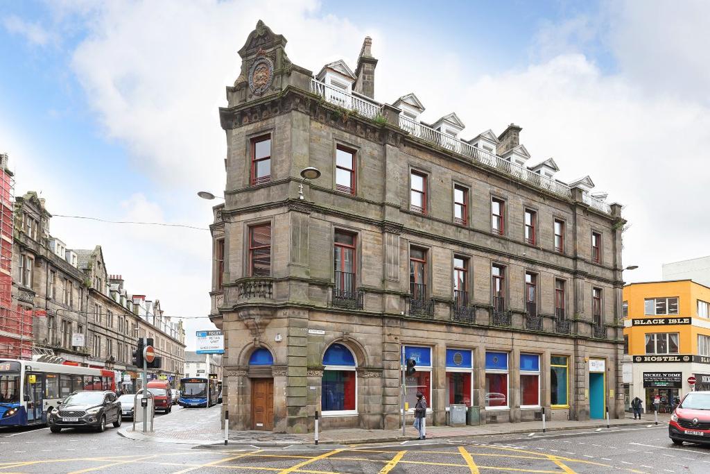 Flat 10, 6 Queensgate, Inverness, IV1... 2 bed flat - £700 pcm (£162 pw)