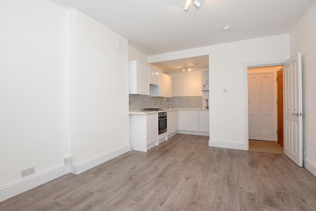 Portland Street Walworth SE17 1 bed apartment - £1,300 pcm (£300 pw)
