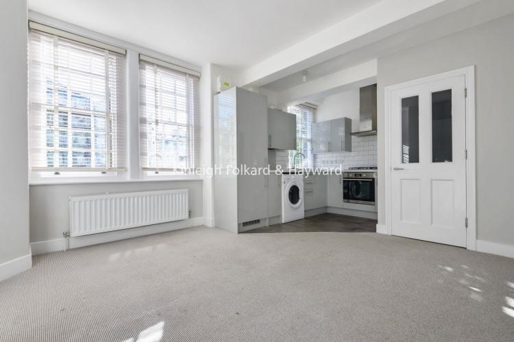 Liverpool Grove London SE17 2 bed apartment - £1,525 pcm (£352 pw)