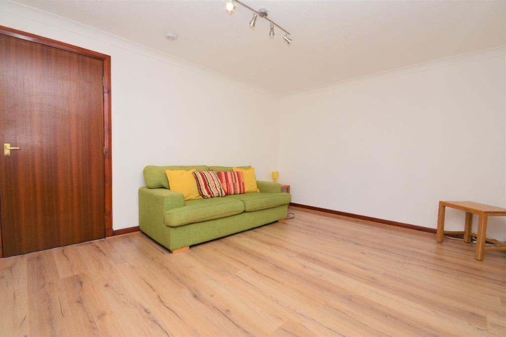 Crow Road Flat 0 2 Anniesland 2 Bed Flat £750 Pcm £173 Pw