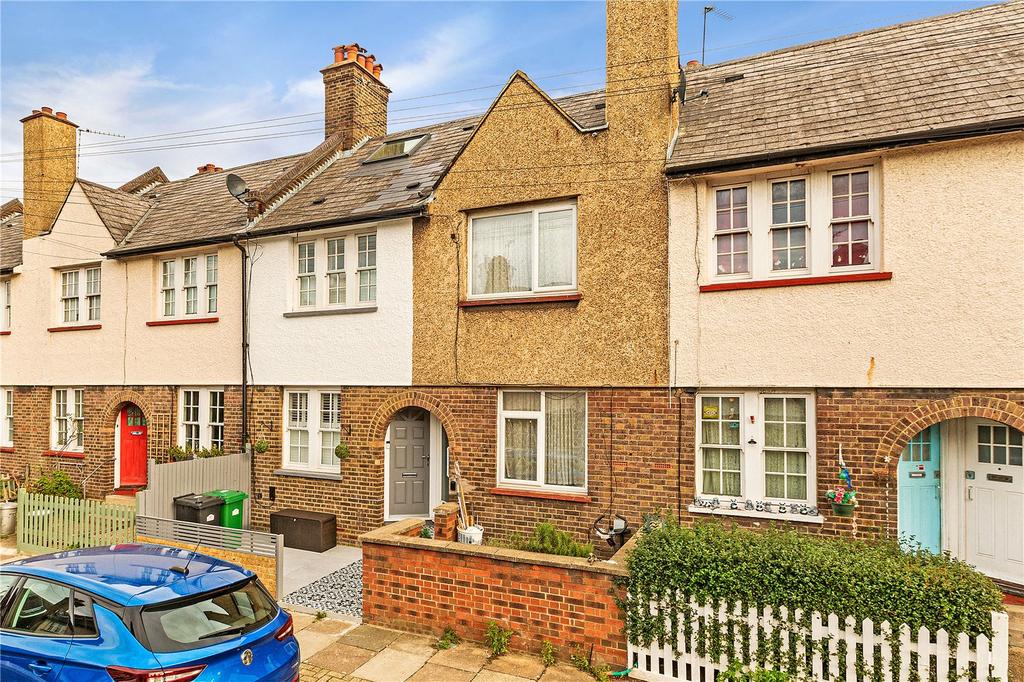 Coteford Street, Tooting, London, SW17 2 bed terraced house - £425,000