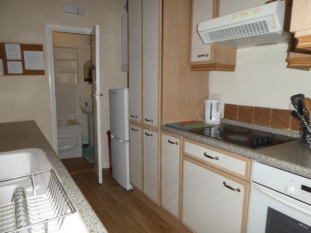 Sandy Lane, Radford, COVENTRY, CV1 4EX 4 bed terraced house - £850 pcm ...