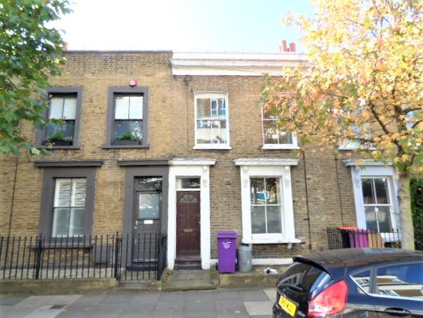 Hewlett Road, London E3 2 bed terraced house - £1,900 pcm (£438 pw)
