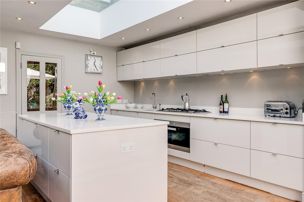 Ritherdon Road, SW17 5 bed terraced house