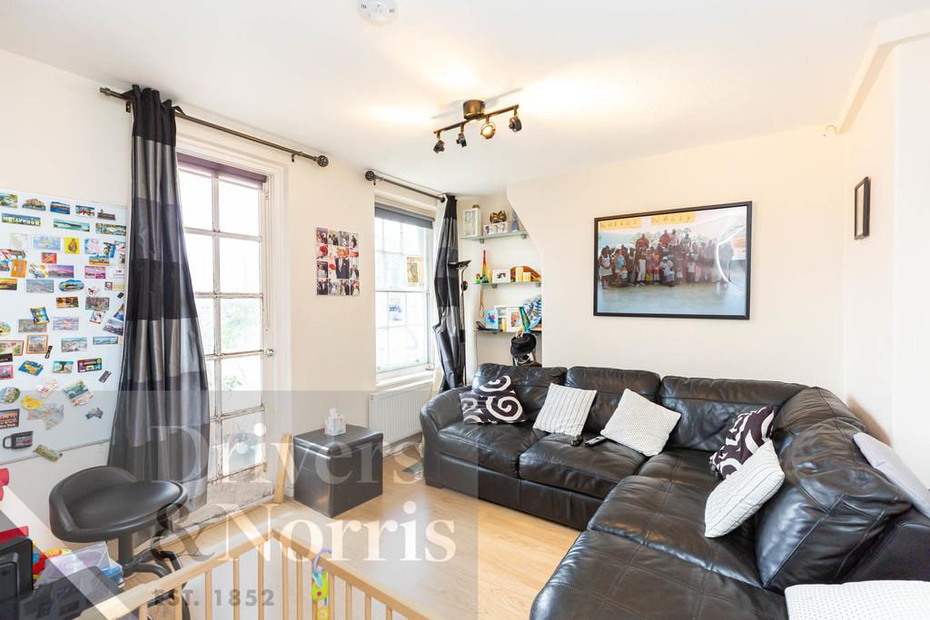 Biddestone Road, Holloway, London, N4 1 bed apartment - £1,400 pcm (£ ...