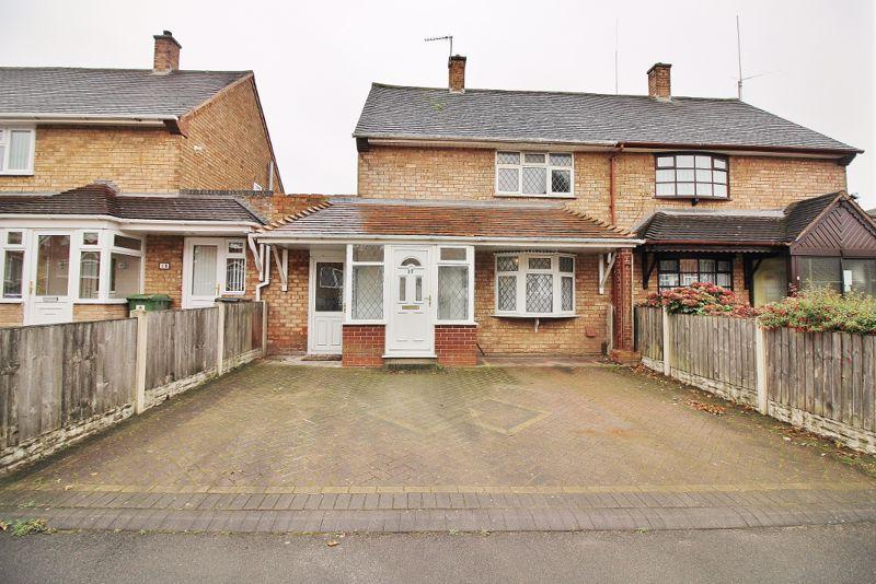 Townson Road, Wolverhampton 2 bed semi-detached house - £725 pcm (£167 pw)