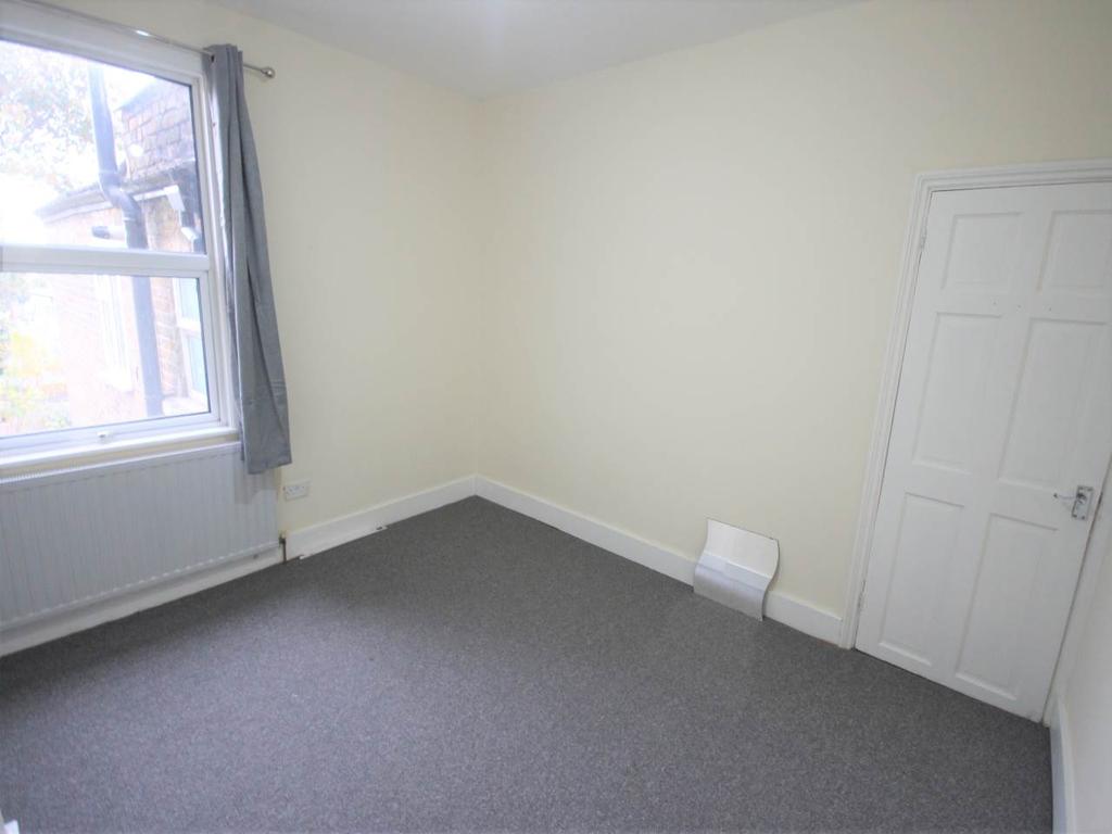 Forest Road, Walthamstow, London 2 bed flat - £1,300 pcm (£300 pw)