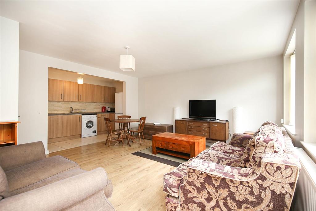 (£90pppw) Westgate Road, City Centre... 3 bed apartment - £1,170 pcm (£ ...