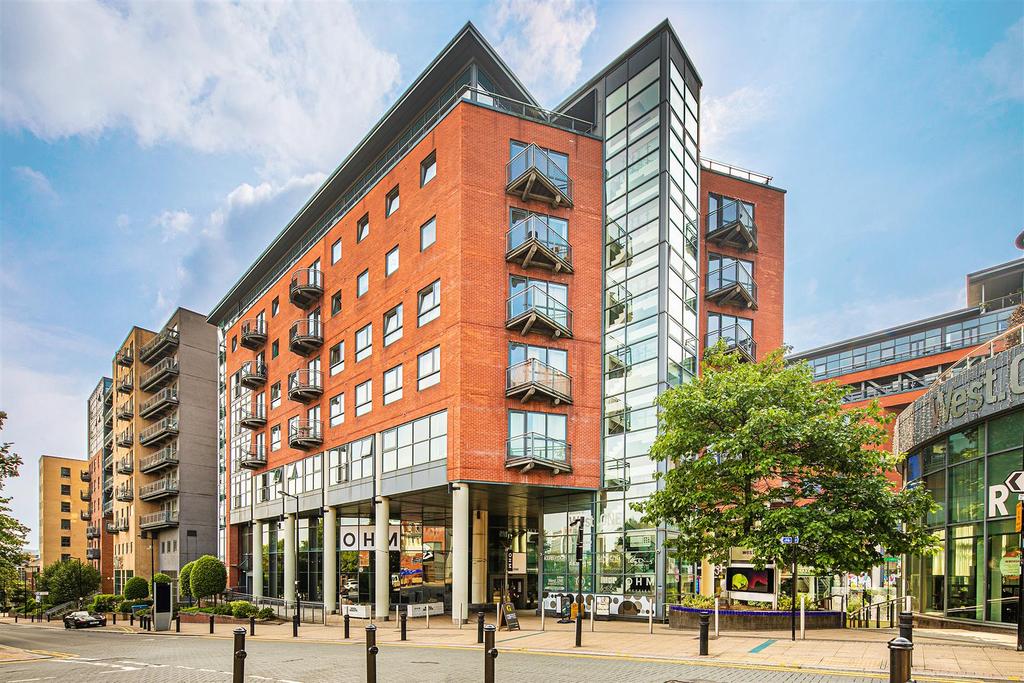 West One Tower, City Centre, Sheffield 2 bed apartment - £220,000