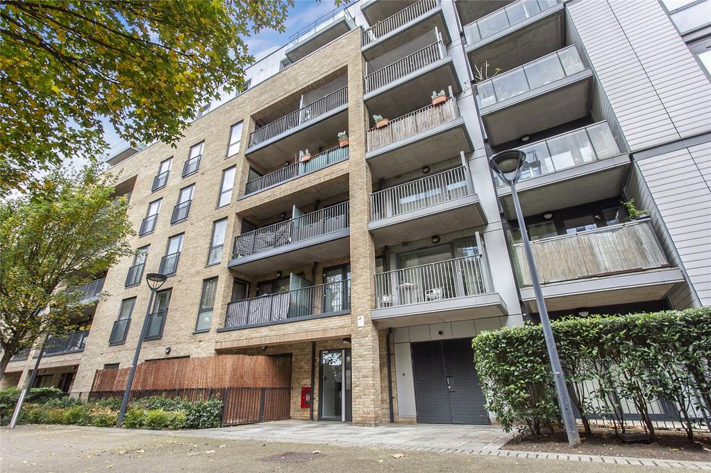 New Festival Avenue, London, E14 2 bed apartment - £487,500