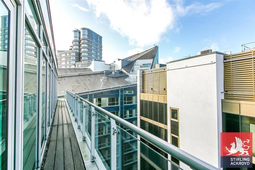 Albert Embankment, London, UK, SE1 3 bed penthouse - £3,700 pcm (£854 pw)