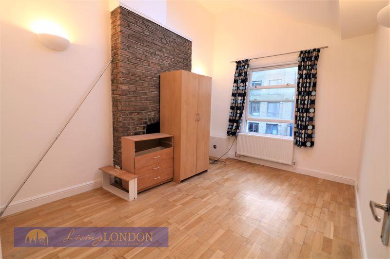 One Bed Flat to Rent 1 bed flat - £1,600 pcm (£369 pw)