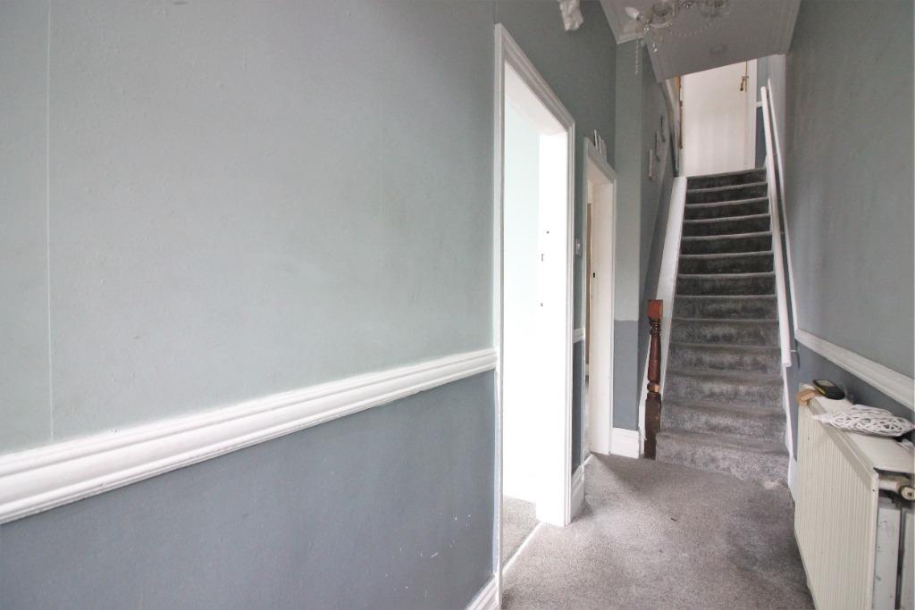 Tithebarn Road, Southport, PR8 2 bed semi-detached house - £130,000