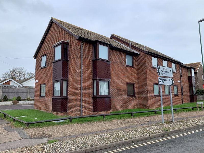Stocks Lane, Chichester 1 bed in a house share - £450 pcm (£104 pw)