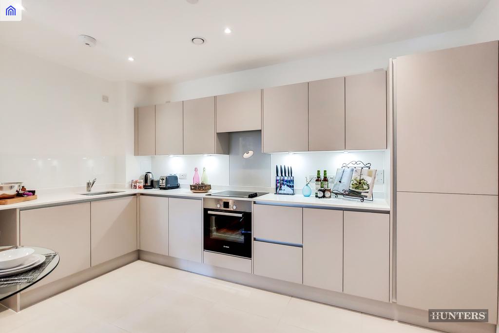 Signia Court, Wembley Hill Road, Wembley, Middlesex 1 bed flat - £1,450 ...